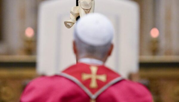 Pope to pray for the faithful departed at the Summer Cemetery